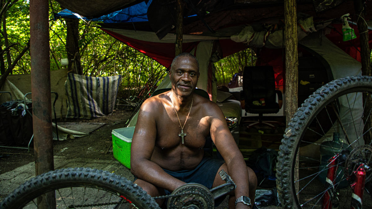 For KC’s homeless, the pandemic made getting health care even harder ...