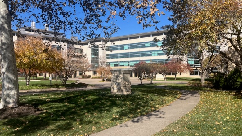 At 25, Stowers Institute still searching for the secrets of life - The ...